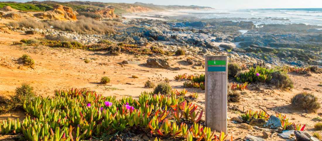 UTracks | Watch the Rota Vicentina, Portugal's Coastal Trail